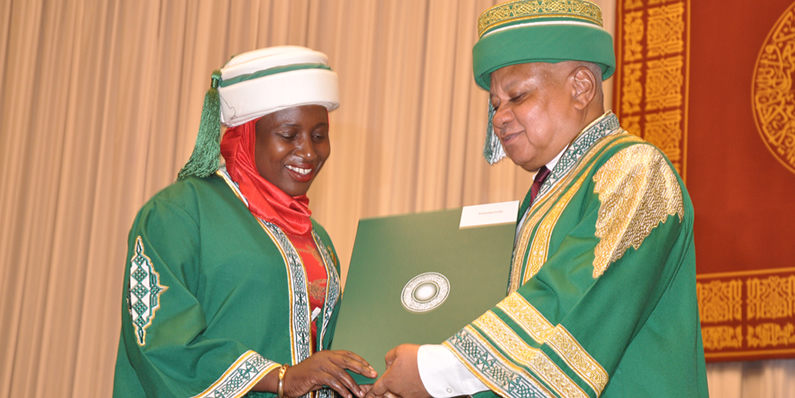 Graduands urged to transform Uganda by leading from the front | The Aga ...