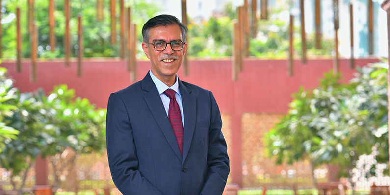 Sulaiman Shahabuddin takes office as AKU President | The Aga Khan ...