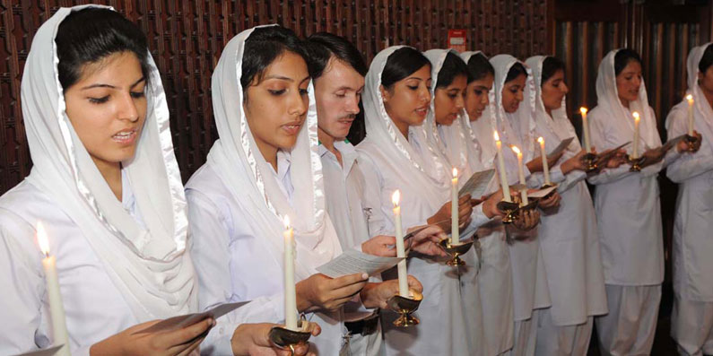AKU lamplighting ceremony | The Aga Khan University News