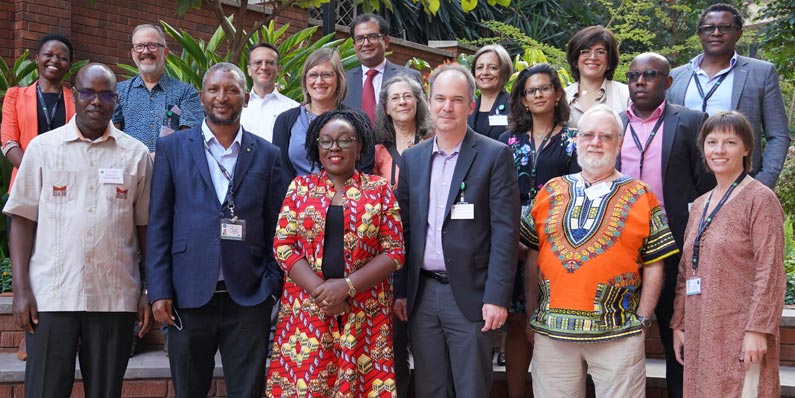 AKU Welcomes Delegation from Simon Fraser University | The Aga Khan ...