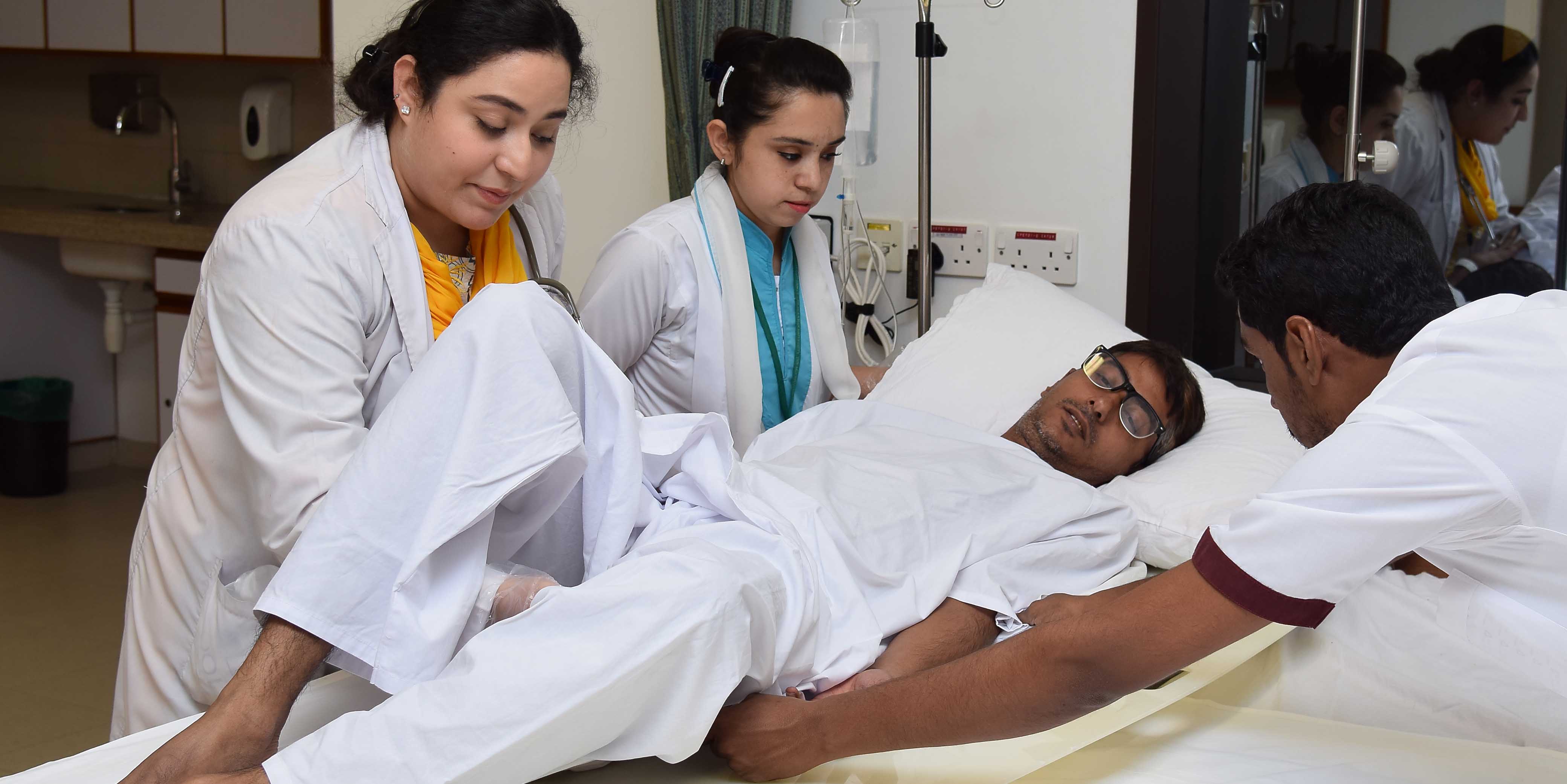 Body Mechanics in Patient Moving and Handling | The Aga Khan University ...